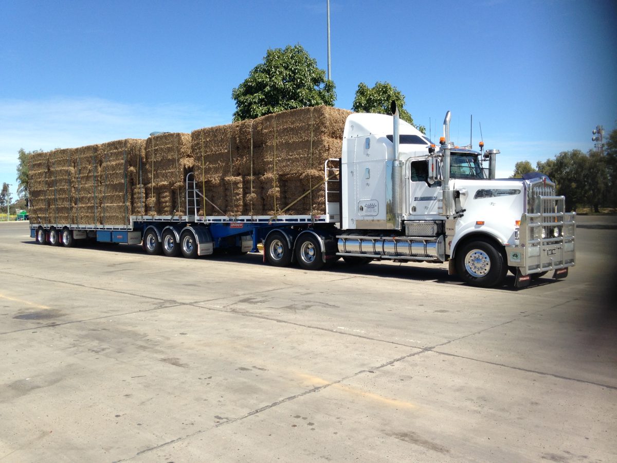 Hay Contracting & Sales - Bloomfield Hay & Transport