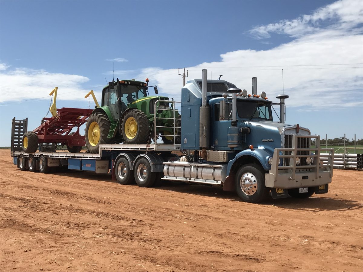Hay Contracting & Sales - Bloomfield Hay & Transport